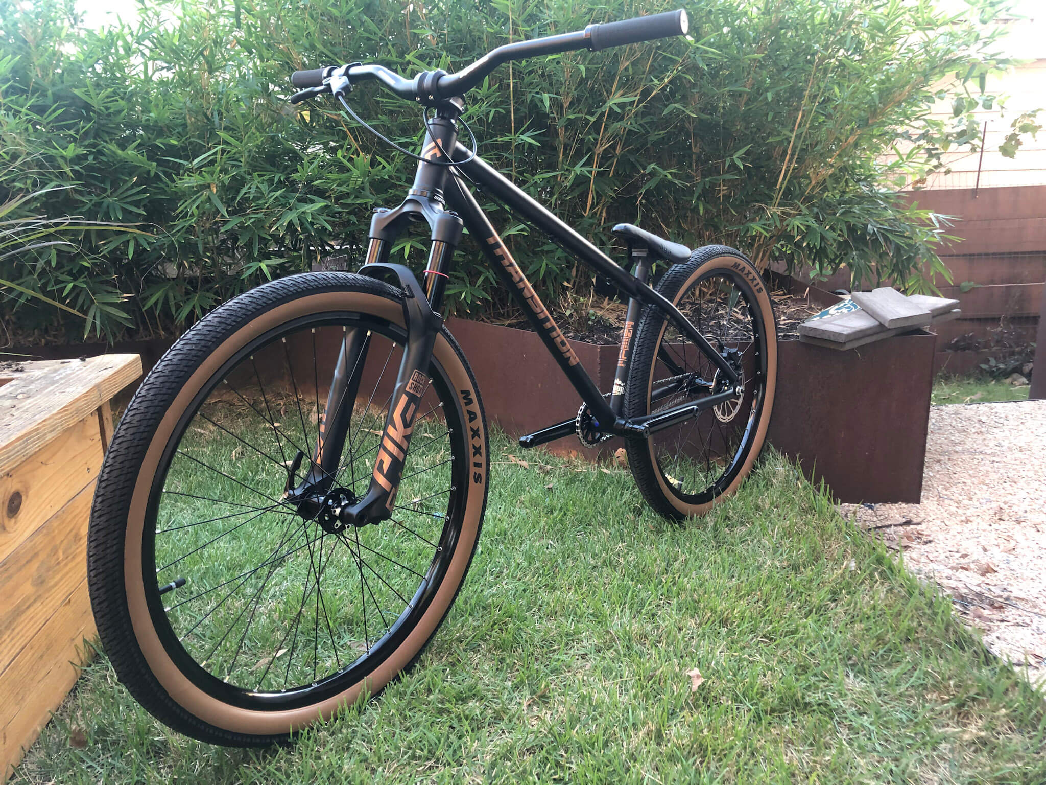 Review: Transition PBJ | Pump Berm Jump Motivational Speaker